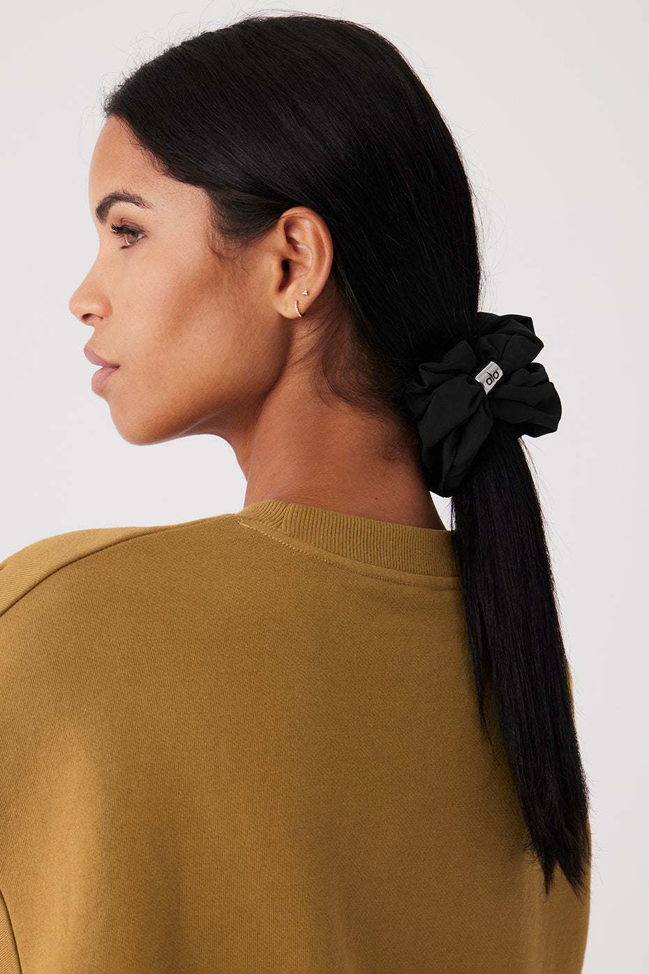 Bead It Oversized Scrunchie - Black – Alo Yoga Mexico