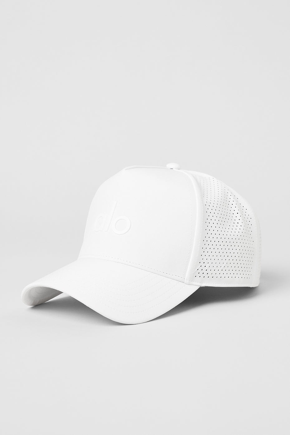 Performance District Trucker Hat - White – Alo Yoga Mexico