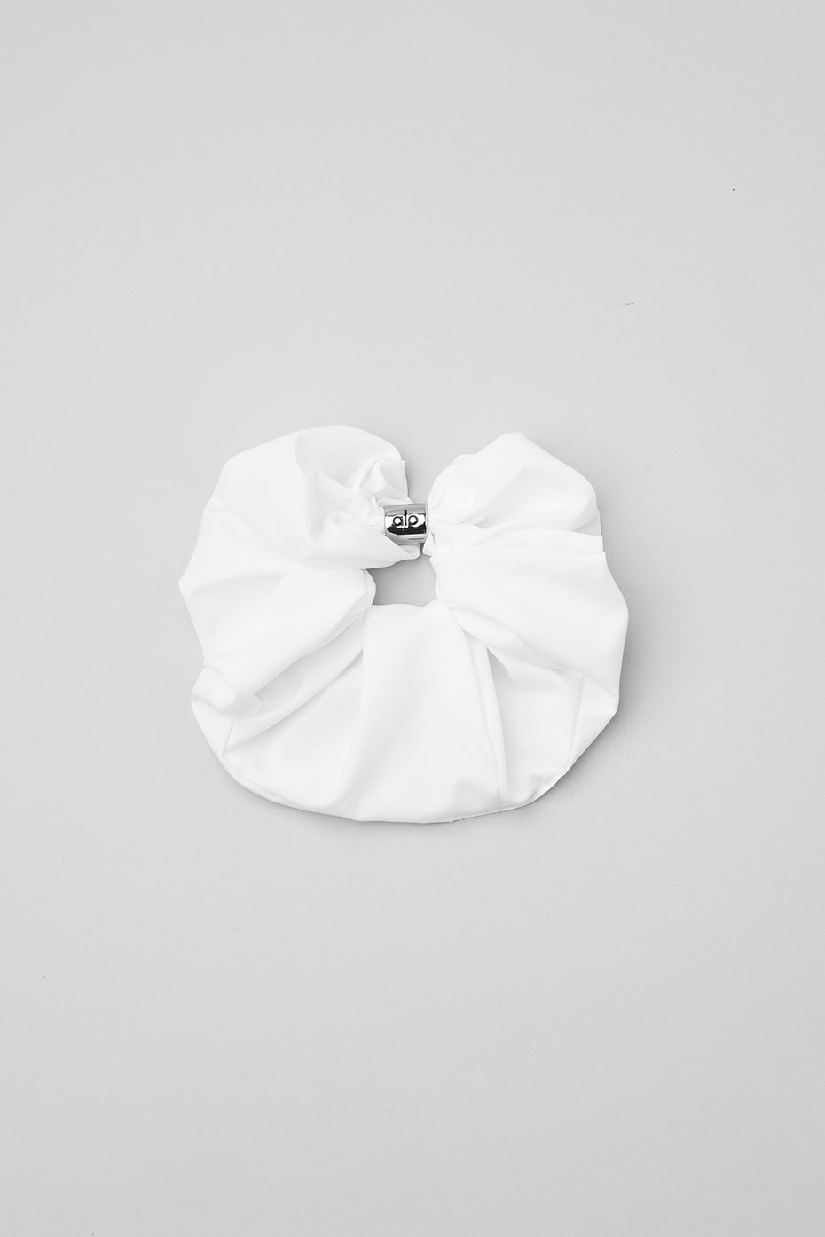 Bead It Oversized Scrunchie - White – Alo Yoga Mexico