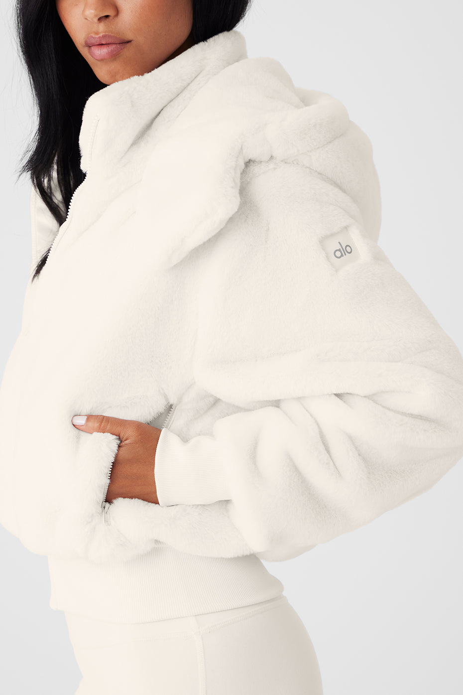 Faux Fur Foxy Jacket - Ivory – Alo Yoga Mexico