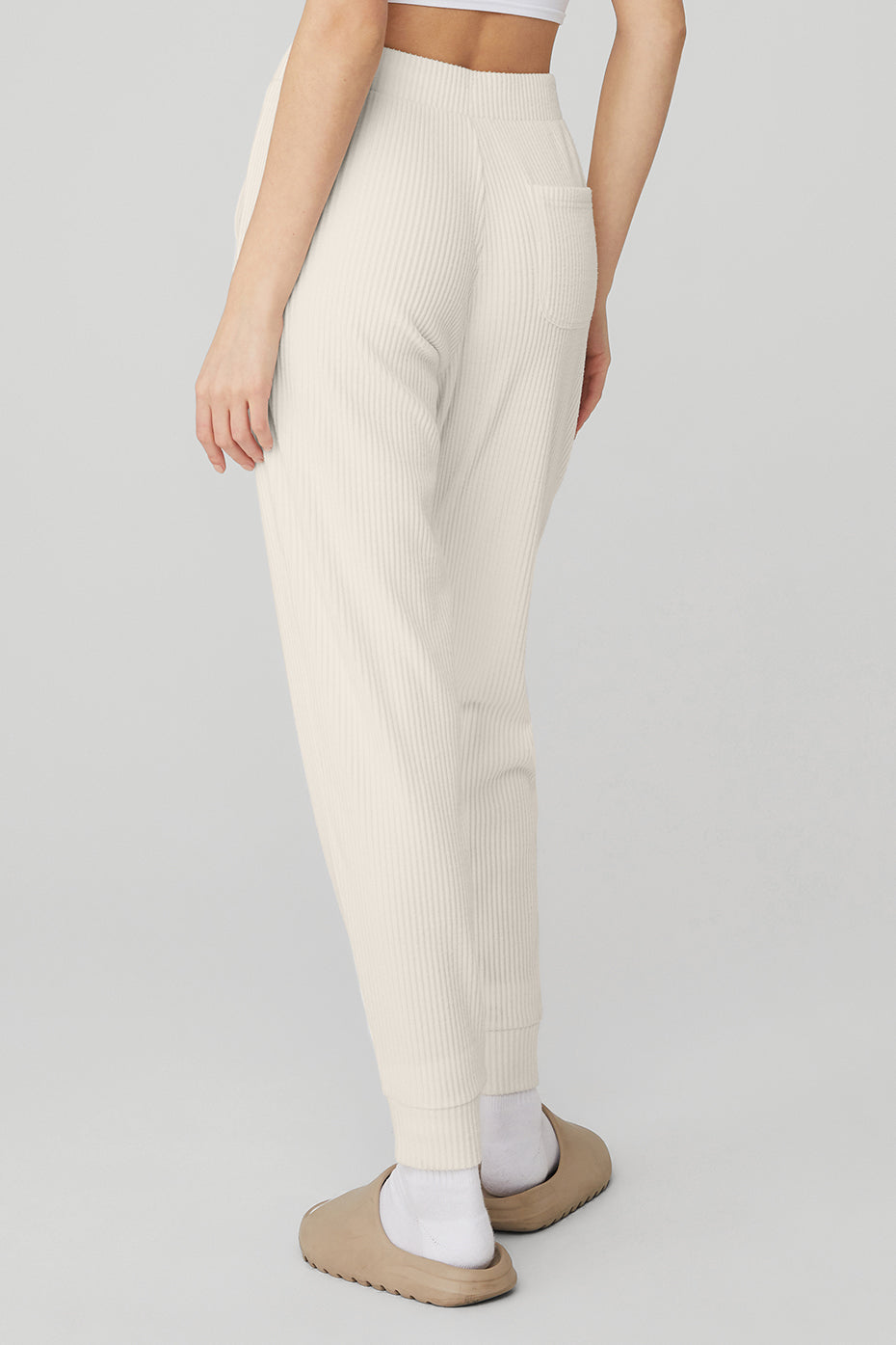 Muse Sweatpant - Ivory – Alo Yoga Mexico